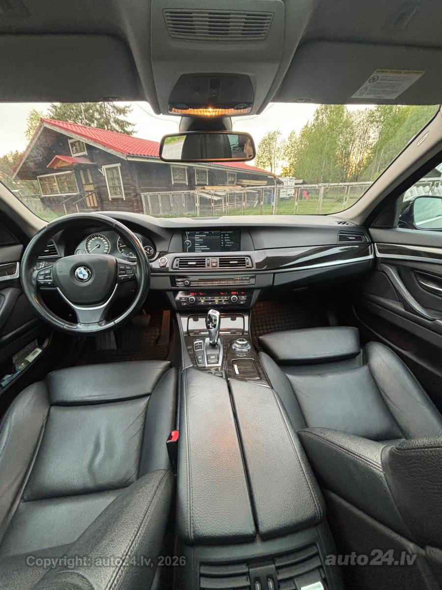 Melns BMW 5 Series 2011 Tallina, ar dzinēja tilpumu 3.00 L un nobraukumu 310 tūkst. km par 12500 €, foto 9 vietnē AUTOMOTO.COM.LV