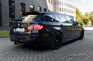 Black BMW 5 Series 2011 in Tallinn, with an engine capacity of 3.00 L and mileage of 291 thousand km for 11599 €, photo 5 on AUTOMOTO.COM.LV