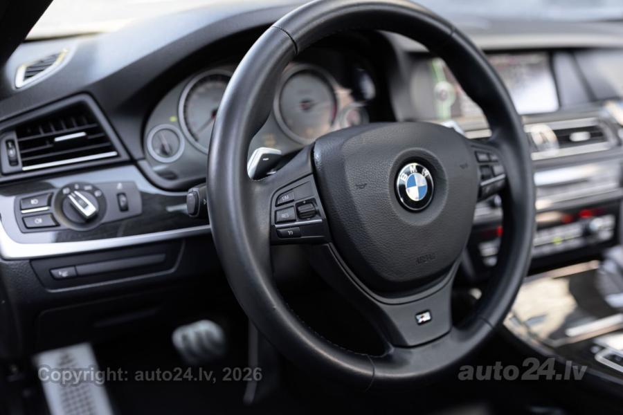 Black BMW 5 Series 2011 in Tallinn, with an engine capacity of 3.00 L and mileage of 291 thousand km for 11599 €, photo 8 on AUTOMOTO.COM.LV