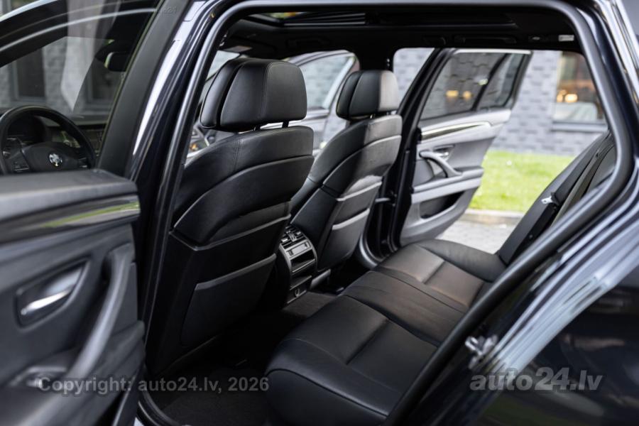 Black BMW 5 Series 2011 in Tallinn, with an engine capacity of 3.00 L and mileage of 291 thousand km for 11599 €, photo 14 on AUTOMOTO.COM.LV