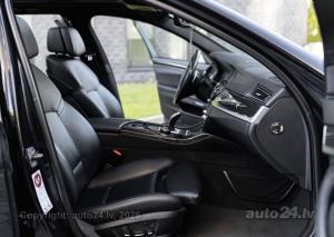 Black BMW 5 Series 2011 in Tallinn, with an engine capacity of 3.00 L and mileage of 291 thousand km for 11599 €, photo 17 on AUTOMOTO.COM.LV
