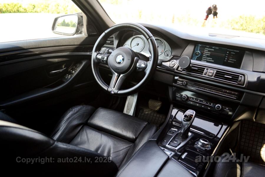 Melns BMW 5 Series 2011 Tallina, ar dzinēja tilpumu 3.00 L un nobraukumu 358 tūkst. km par 11500 €, foto 15 vietnē AUTOMOTO.COM.LV