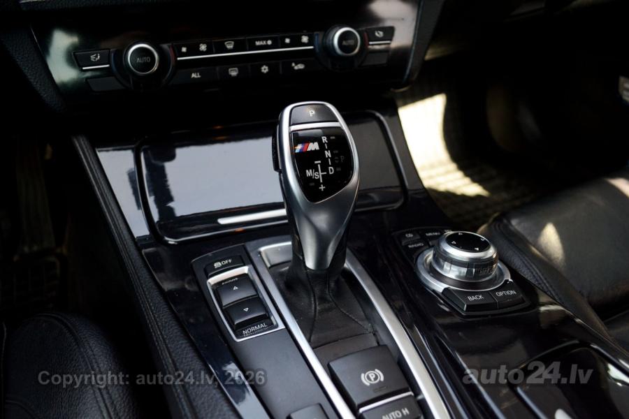 Melns BMW 5 Series 2011 Tallina, ar dzinēja tilpumu 3.00 L un nobraukumu 358 tūkst. km par 11500 €, foto 19 vietnē AUTOMOTO.COM.LV