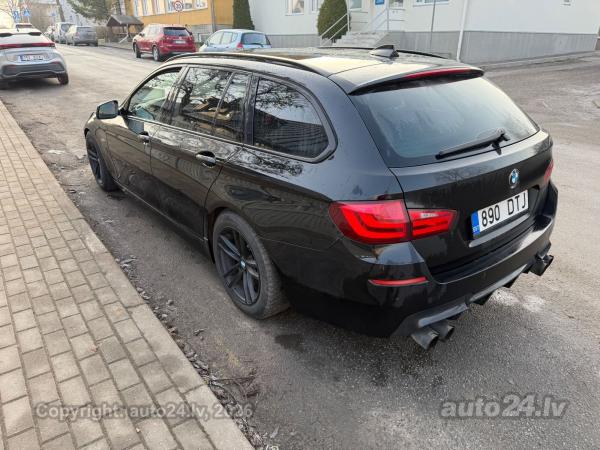 Melns BMW 5 Series 2011 Tallina, ar dzinēja tilpumu 3.00 L un nobraukumu 355 tūkst. km par 10000 €, foto 4 vietnē AUTOMOTO.COM.LV
