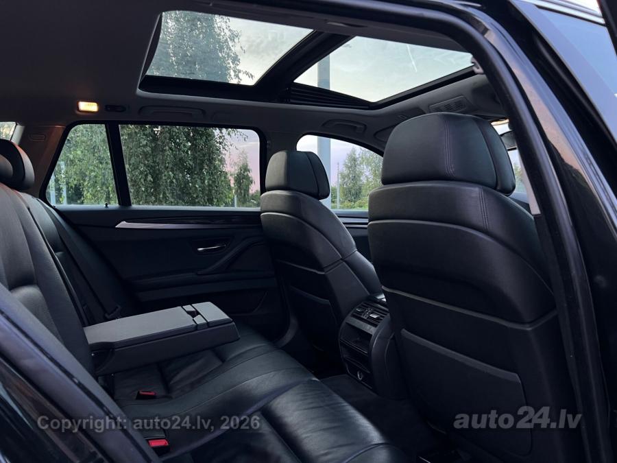 Melns BMW 5 Series 2011 Tartu, ar dzinēja tilpumu 3.00 L un nobraukumu 288 tūkst. km par 9999 €, foto 16 vietnē AUTOMOTO.COM.LV