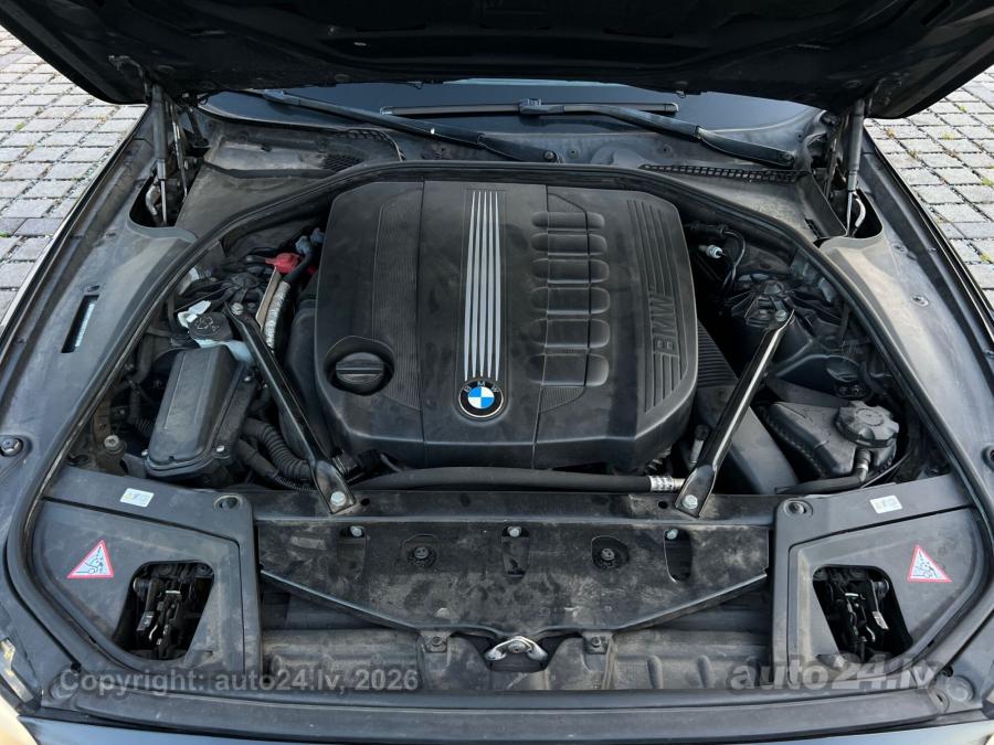 Melns BMW 5 Series 2011 Tartu, ar dzinēja tilpumu 3.00 L un nobraukumu 288 tūkst. km par 9999 €, foto 21 vietnē AUTOMOTO.COM.LV