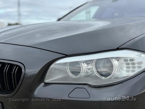Black BMW 5 Series 2011 in Tartu, with an engine capacity of 3.00 L and mileage of 442 thousand km for 8300 €, photo 4 on AUTOMOTO.COM.LV