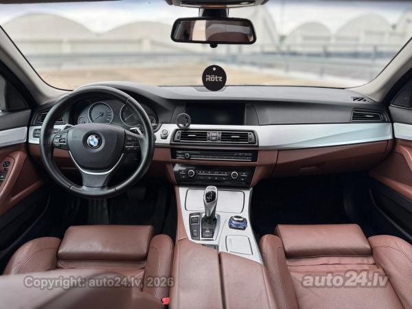 Black BMW 5 Series 2011 in Tartu, with an engine capacity of 3.00 L and mileage of 442 thousand km for 8300 €, photo 9 on AUTOMOTO.COM.LV