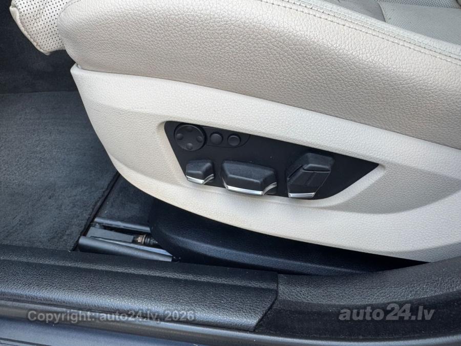 Black BMW 5 Series 2011 in Tartu, with an engine capacity of 2.00 L and mileage of 229 thousand km for 11990 €, photo 11 on AUTOMOTO.COM.LV