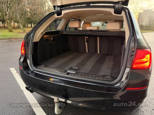 Melns BMW 5 Series 2012 Tallina, ar dzinēja tilpumu 2.00 L un nobraukumu 243 tūkst. km par 10800 €, foto 11 vietnē AUTOMOTO.COM.LV