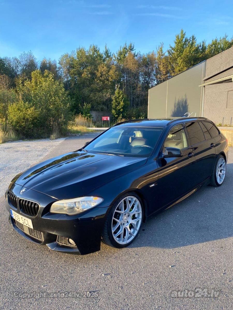 Black BMW 5 Series 2012 in Tallinn, with an engine capacity of 3.00 L and mileage of 419 thousand km for 11500 €, photo 4 on AUTOMOTO.COM.LV