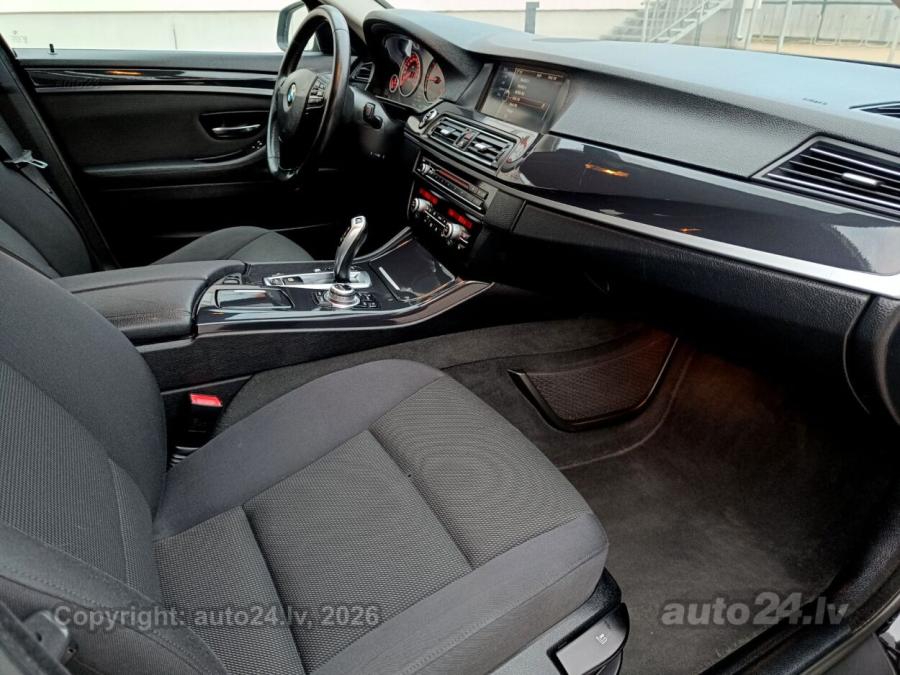Melns BMW 5 Series 2012 Tartu, ar dzinēja tilpumu 2.00 L un nobraukumu 356 tūkst. km par 7299 €, foto 7 vietnē AUTOMOTO.COM.LV