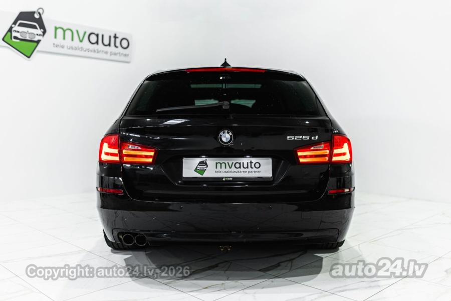 Melns BMW 5 Series 2012 Tallina, ar dzinēja tilpumu 2.00 L un nobraukumu 323 tūkst. km par 8990 €, foto 8 vietnē AUTOMOTO.COM.LV