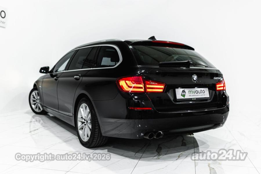 Melns BMW 5 Series 2012 Tallina, ar dzinēja tilpumu 2.00 L un nobraukumu 323 tūkst. km par 8990 €, foto 9 vietnē AUTOMOTO.COM.LV