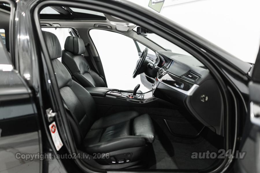 Melns BMW 5 Series 2012 Tallina, ar dzinēja tilpumu 2.00 L un nobraukumu 323 tūkst. km par 8990 €, foto 16 vietnē AUTOMOTO.COM.LV