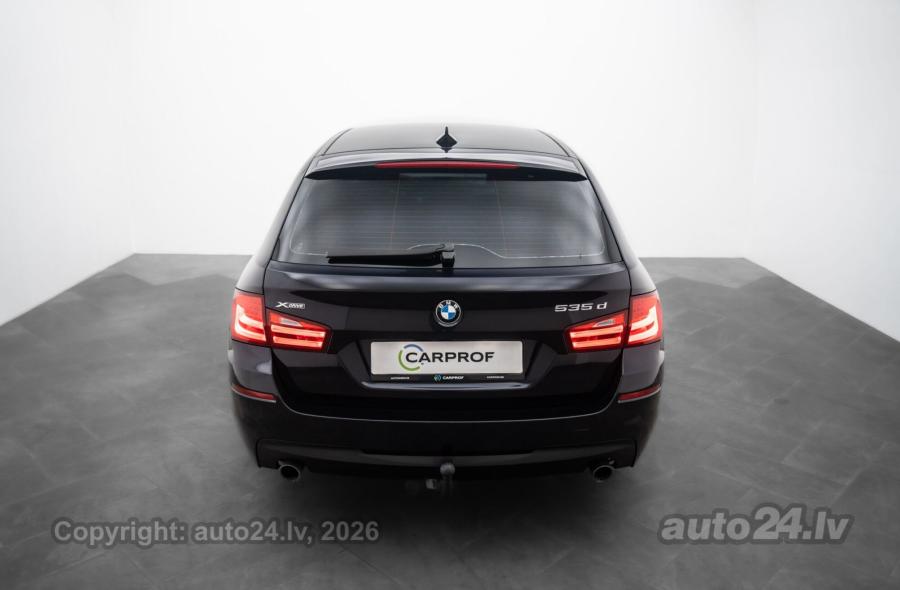Melns BMW 5 Series 2012 Tallina, ar dzinēja tilpumu 3.00 L un nobraukumu 336 tūkst. km par 10999 €, foto 6 vietnē AUTOMOTO.COM.LV