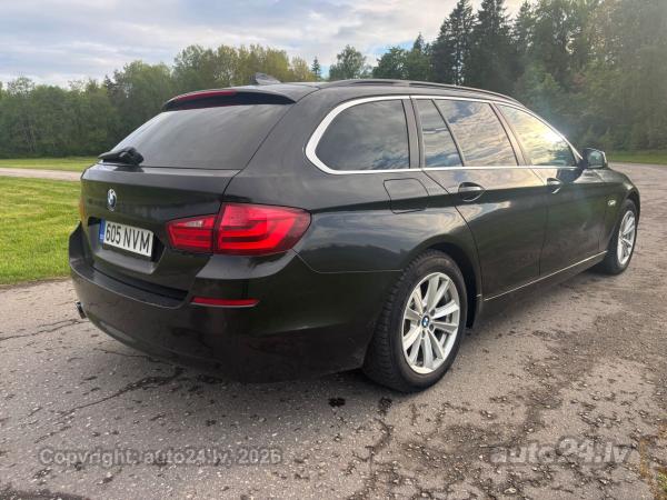 Melns BMW 5 Series 2012 Rapla, ar dzinēja tilpumu 2.00 L un nobraukumu 0 tūkst. km par 5999 €, foto 4 vietnē AUTOMOTO.COM.LV