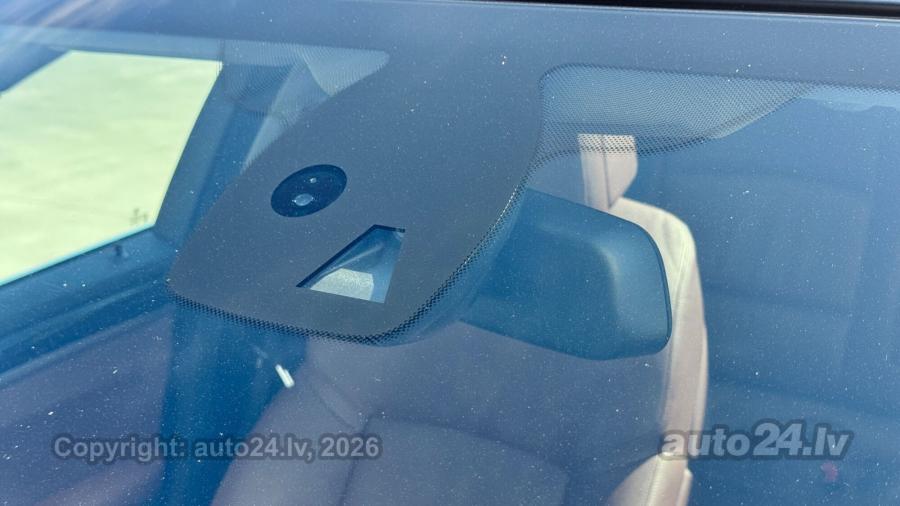 Melns BMW 5 Series 2012 Tallina, ar dzinēja tilpumu 3.00 L un nobraukumu 315 tūkst. km par 10900 €, foto 17 vietnē AUTOMOTO.COM.LV