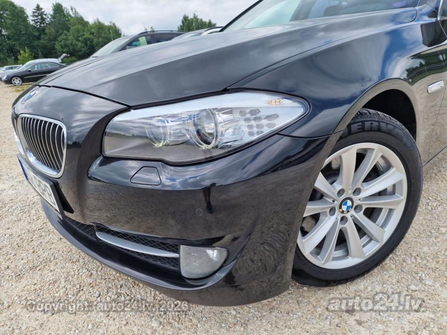Melns BMW 5 Series 2012 Tartu, ar dzinēja tilpumu 2.00 L un nobraukumu 337 tūkst. km par 6990 €, foto 3 vietnē AUTOMOTO.COM.LV