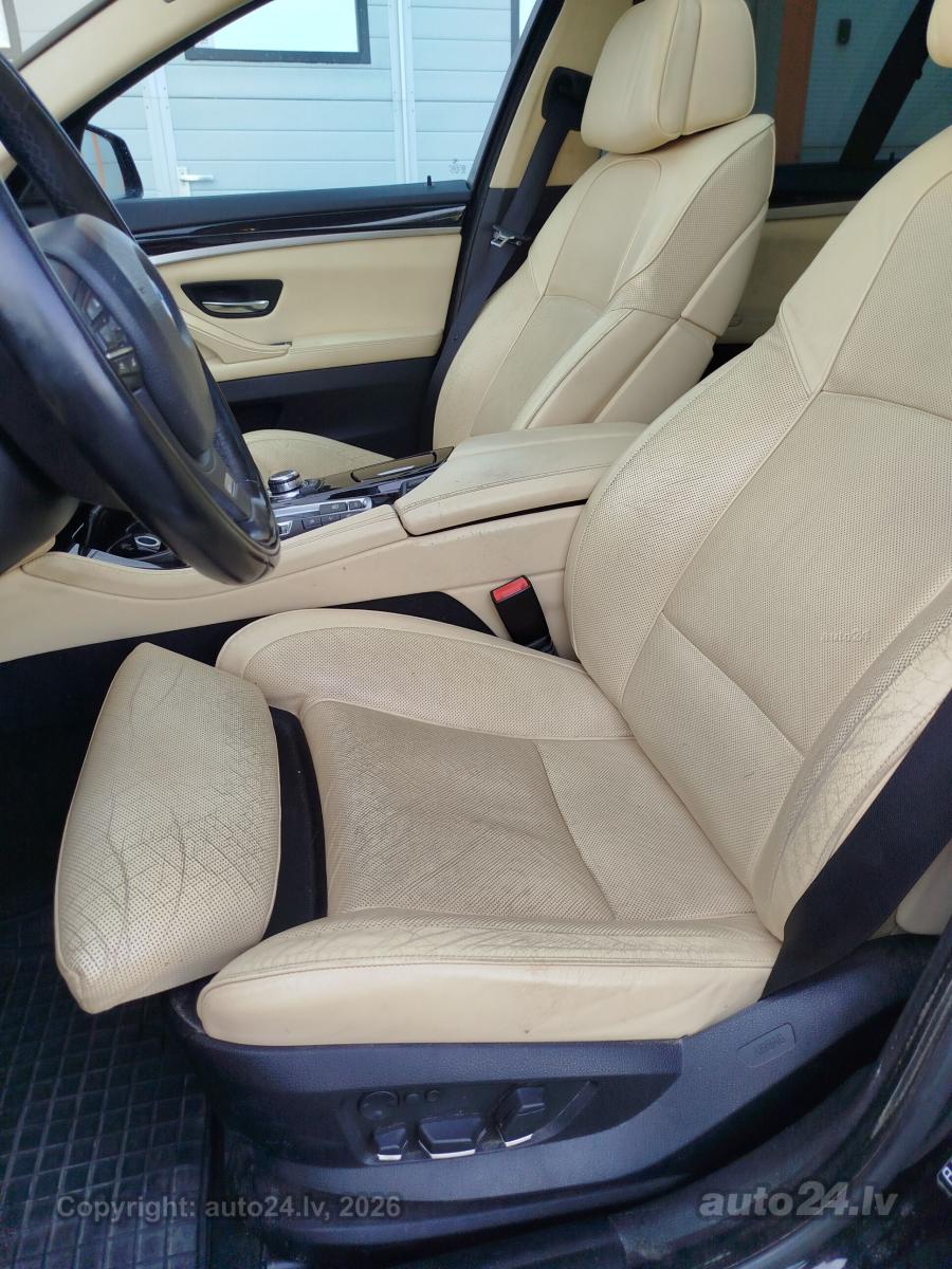 Melns BMW 5 Series 2012 Tartu, ar dzinēja tilpumu 3.00 L un nobraukumu 344 tūkst. km par 8390 €, foto 10 vietnē AUTOMOTO.COM.LV