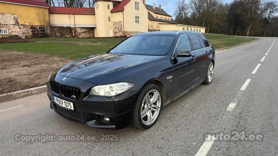 Melns BMW 5 Series 2013 Tartu, ar dzinēja tilpumu 3.00 L un nobraukumu 247 tūkst. km par 15400 €, foto 1 vietnē AUTOMOTO.COM.LV
