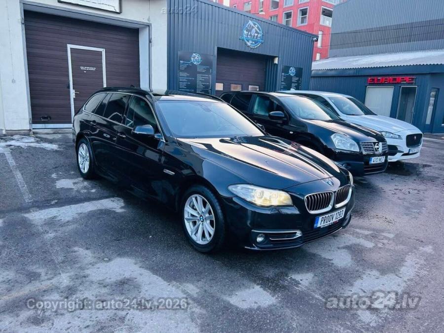 Melns BMW 5 Series 2013 Tallina, ar dzinēja tilpumu 3.00 L un nobraukumu 271 tūkst. km par 14200 €, foto 15 vietnē AUTOMOTO.COM.LV