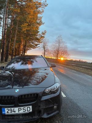 Melns BMW 5 Series 2013 Tallina, ar dzinēja tilpumu 3.00 L un nobraukumu 0 tūkst. km par 16200 €, foto 4 vietnē AUTOMOTO.COM.LV