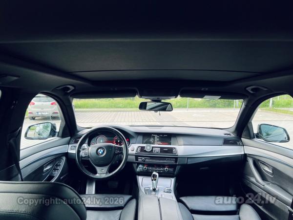 Black BMW 5 Series 2013 in Tallinn, with an engine capacity of 2.00 L and mileage of 239 thousand km for 12900 €, photo 6 on AUTOMOTO.COM.LV