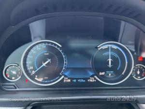 Black BMW 5 Series 2013 in Tallinn, with an engine capacity of 2.00 L and mileage of 239 thousand km for 12900 €, photo 15 on AUTOMOTO.COM.LV