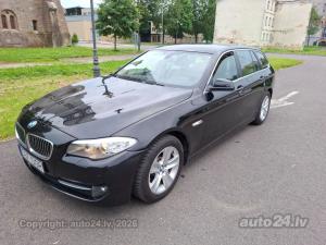 Melns BMW 5 Series 2013 Narva, ar dzinēja tilpumu 3.00 L un nobraukumu 200 tūkst. km par 8500 €, foto 3 vietnē AUTOMOTO.COM.LV