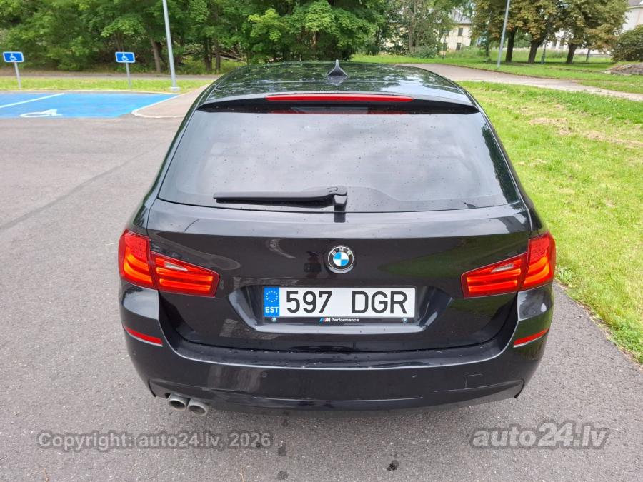 Melns BMW 5 Series 2013 Narva, ar dzinēja tilpumu 3.00 L un nobraukumu 200 tūkst. km par 8500 €, foto 6 vietnē AUTOMOTO.COM.LV