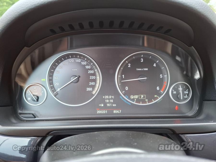 Melns BMW 5 Series 2013 Narva, ar dzinēja tilpumu 3.00 L un nobraukumu 200 tūkst. km par 8500 €, foto 10 vietnē AUTOMOTO.COM.LV