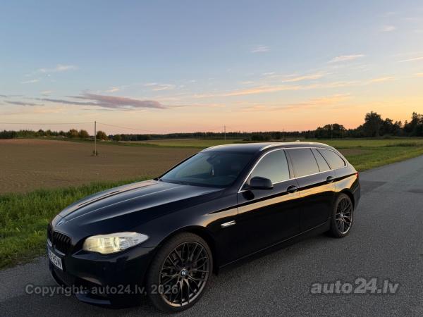 Black BMW 5 Series 2013 in Rakvere, with an engine capacity of 3.00 L and mileage of 360 thousand km for 9999 €, photo 2 on AUTOMOTO.COM.LV