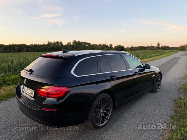 Black BMW 5 Series 2013 in Rakvere, with an engine capacity of 3.00 L and mileage of 360 thousand km for 9999 €, photo 4 on AUTOMOTO.COM.LV