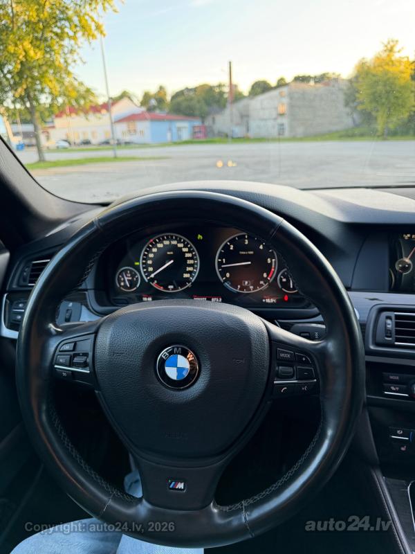 Black BMW 5 Series 2013 in Rakvere, with an engine capacity of 3.00 L and mileage of 360 thousand km for 9999 €, photo 10 on AUTOMOTO.COM.LV
