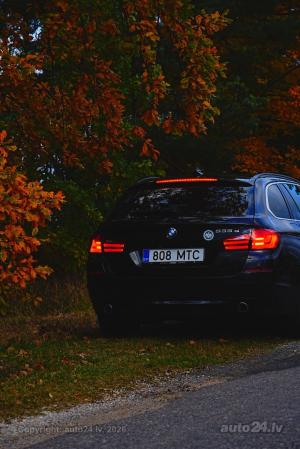 Melns BMW 5 Series 2013 Jehvi, ar dzinēja tilpumu 3.00 L un nobraukumu 273 tūkst. km par 15900 €, foto 7 vietnē AUTOMOTO.COM.LV