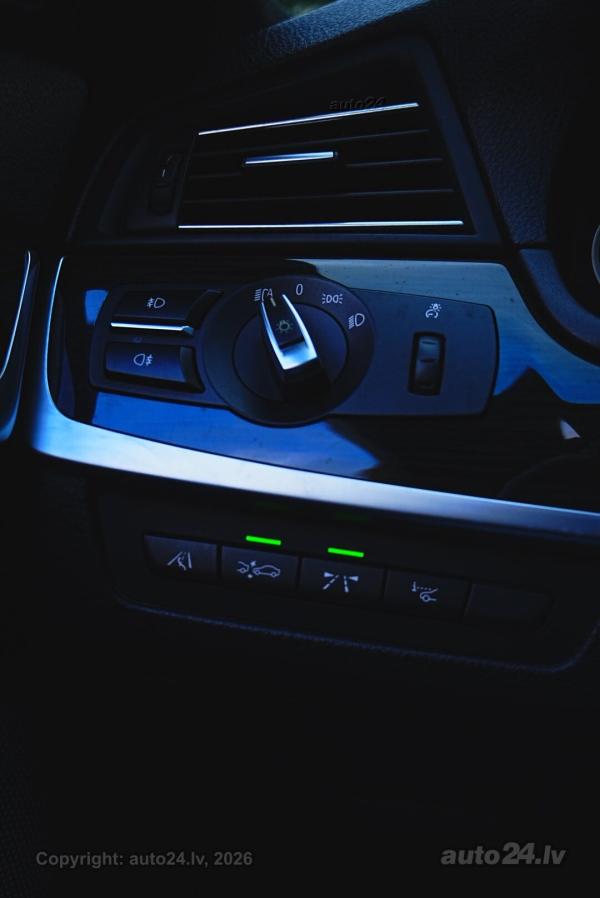 Melns BMW 5 Series 2013 Jehvi, ar dzinēja tilpumu 3.00 L un nobraukumu 273 tūkst. km par 15900 €, foto 9 vietnē AUTOMOTO.COM.LV