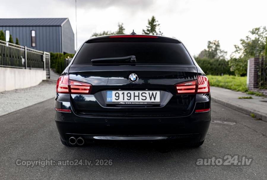 Black BMW 5 Series 2013 in Tallinn, with an engine capacity of 3.00 L and mileage of 345 thousand km for 9800 €, photo 6 on AUTOMOTO.COM.LV