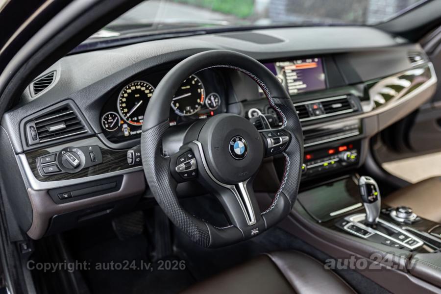 Black BMW 5 Series 2013 in Tallinn, with an engine capacity of 3.00 L and mileage of 345 thousand km for 9800 €, photo 8 on AUTOMOTO.COM.LV
