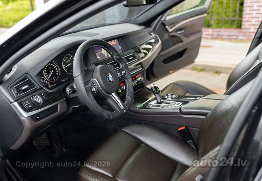 Black BMW 5 Series 2013 in Tallinn, with an engine capacity of 3.00 L and mileage of 345 thousand km for 9800 €, photo 10 on AUTOMOTO.COM.LV
