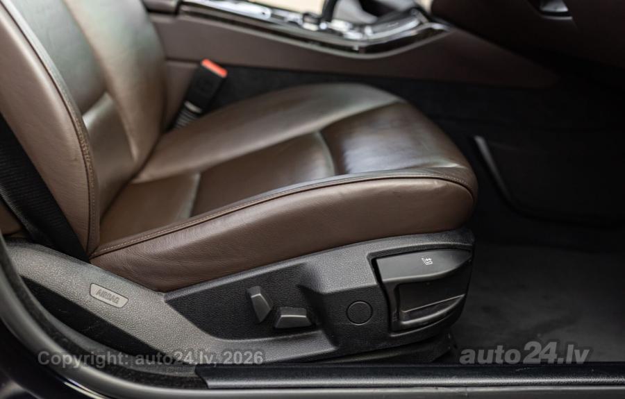 Black BMW 5 Series 2013 in Tallinn, with an engine capacity of 3.00 L and mileage of 345 thousand km for 9800 €, photo 15 on AUTOMOTO.COM.LV