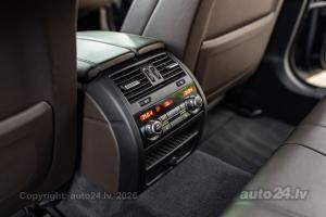 Black BMW 5 Series 2013 in Tallinn, with an engine capacity of 3.00 L and mileage of 345 thousand km for 9800 €, photo 21 on AUTOMOTO.COM.LV