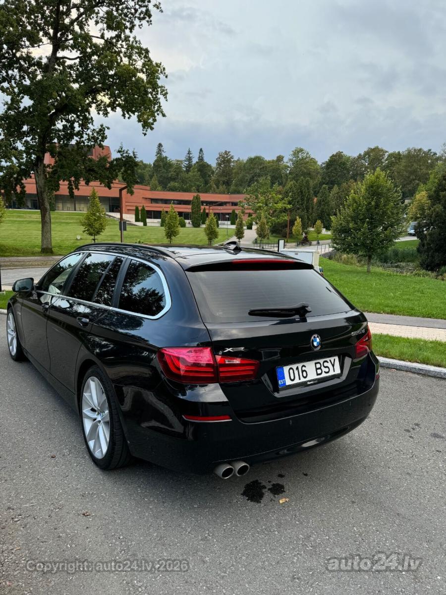 Melns BMW 5 Series 2013 Tallina, ar dzinēja tilpumu 2.00 L un nobraukumu 211 tūkst. km par 12700 €, foto 4 vietnē AUTOMOTO.COM.LV