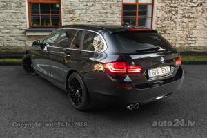Black BMW 5 Series 2013 in Tallinn, with an engine capacity of 2.00 L and mileage of 360 thousand km for 6790 €, photo 6 on AUTOMOTO.COM.LV