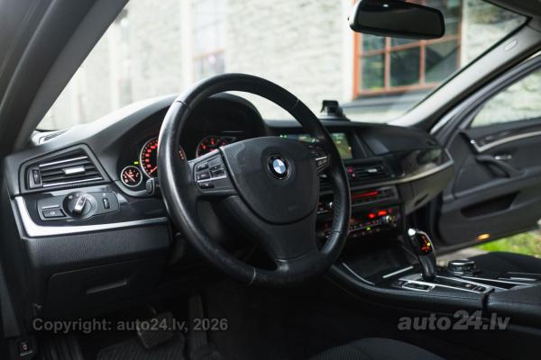 Black BMW 5 Series 2013 in Tallinn, with an engine capacity of 2.00 L and mileage of 360 thousand km for 6790 €, photo 9 on AUTOMOTO.COM.LV