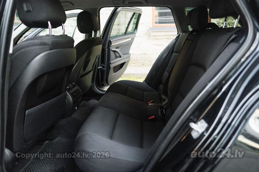 Black BMW 5 Series 2013 in Tallinn, with an engine capacity of 2.00 L and mileage of 360 thousand km for 6790 €, photo 13 on AUTOMOTO.COM.LV