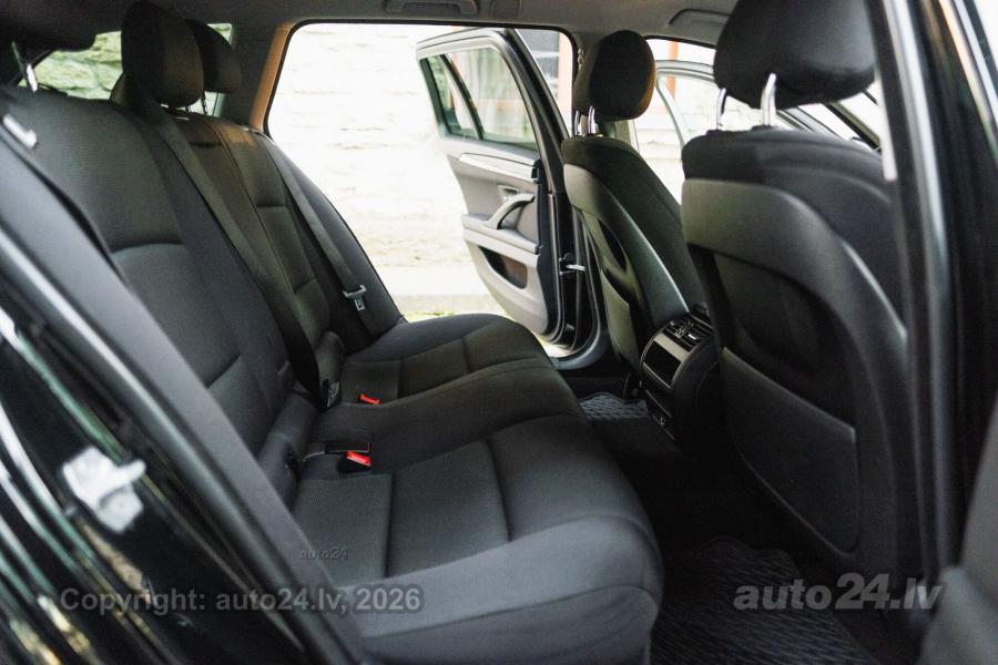 Black BMW 5 Series 2013 in Tallinn, with an engine capacity of 2.00 L and mileage of 360 thousand km for 6790 €, photo 14 on AUTOMOTO.COM.LV
