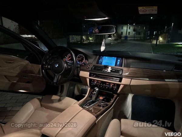 Melns BMW 5 Series 2014 Tallina, ar dzinēja tilpumu 3.00 L un nobraukumu 330 tūkst. km par 14000 €, foto 11 vietnē AUTOMOTO.COM.LV
