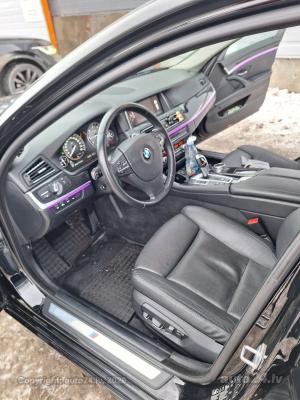 Black BMW 5 Series 2014 in Tallinn, with an engine capacity of 2.00 L and mileage of 279 thousand km for 8999 €, photo 5 on AUTOMOTO.COM.LV