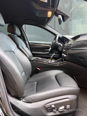 Black BMW 5 Series 2014 in Tallinn, with an engine capacity of 3.00 L and mileage of 296 thousand km for 12500 €, photo 12 on AUTOMOTO.COM.LV
